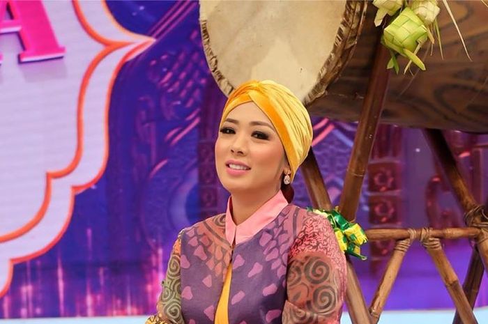 Mendadak Bagikan Kabar Duka, Soimah Ungkap Kesedihan Ditinggal Orang ... Mendadak Bagikan Kabar Duka, Soimah Ungkap Kesedihan Ditinggal Orang ...