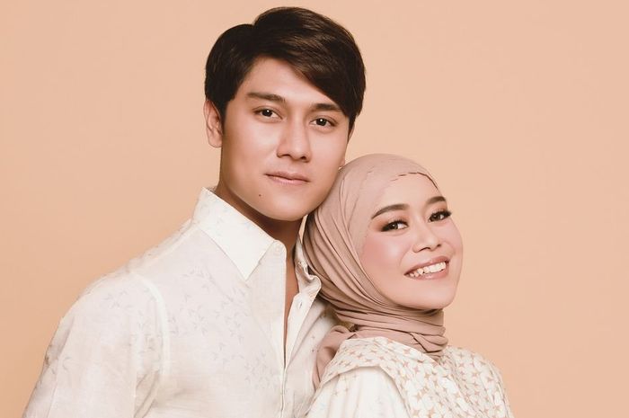 Rizky Billar Selfie Bareng Artis Cantik, Gaya bak ABG Pacaran Jadi ...