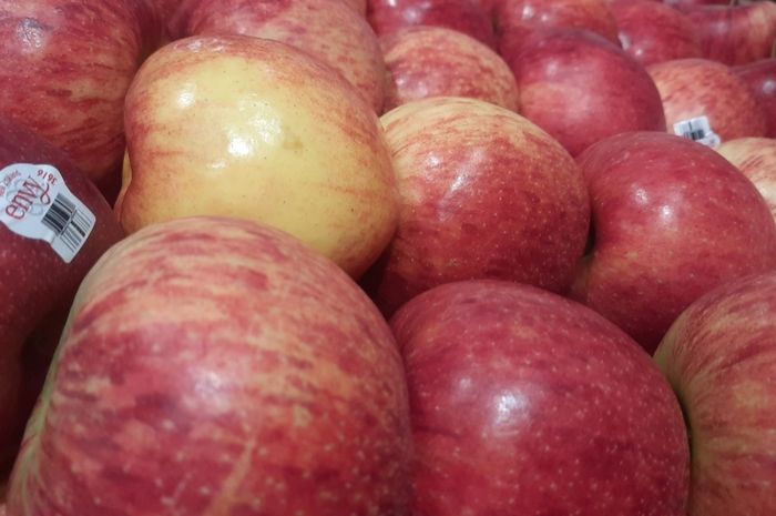 Cara Memanfaatkan Kulit Apel untuk Dijadikan Masker Wajah - Nakita