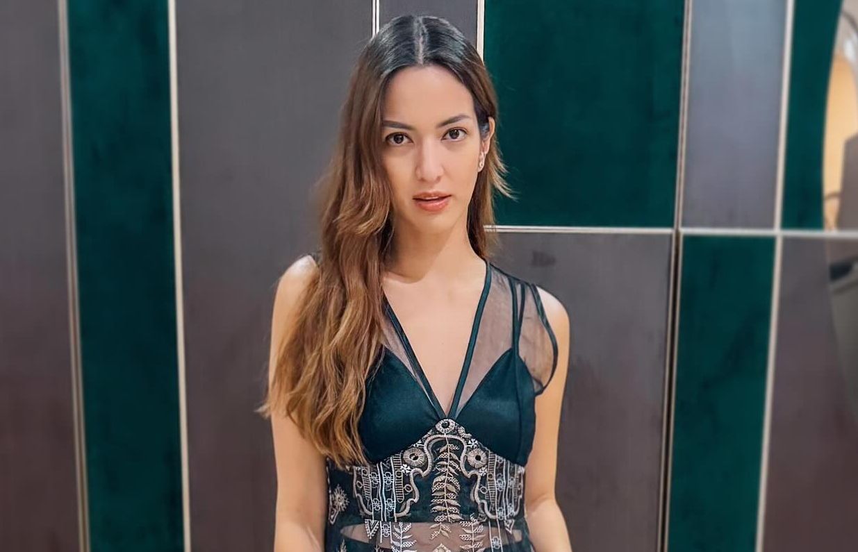 Aura Seksi dan Mahal, Intip Potret Nia Ramadhani yang Curi Perhatian