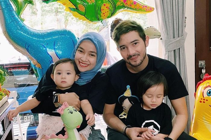 Aryani Fitriana Boyong Kedua Anak dan Suami Pelesiran ke Tempat Ini ...