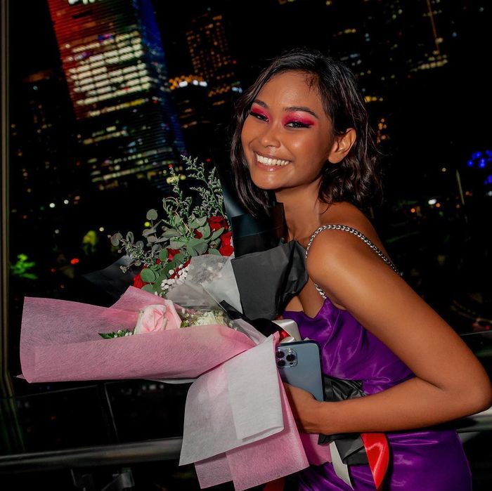 Bak Adegan Panas, Intip Penampilan Seksi Sarah Tumiwa dalam Pemotretan ...