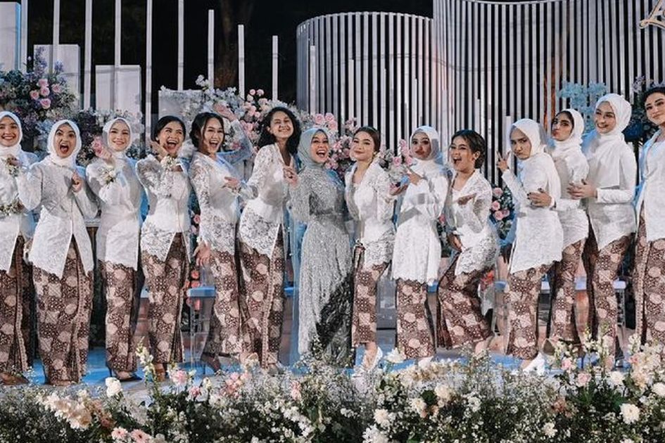 Berita Bridesmaid Artis Terbaru Hari Ini - Grid.ID