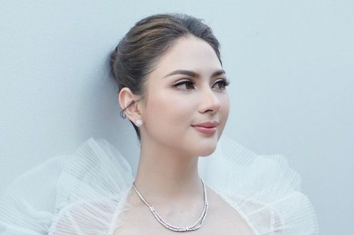 Icon Elegan Wanita Indonesia, Jessica Mila Tampil Santun dan Tertutup ...