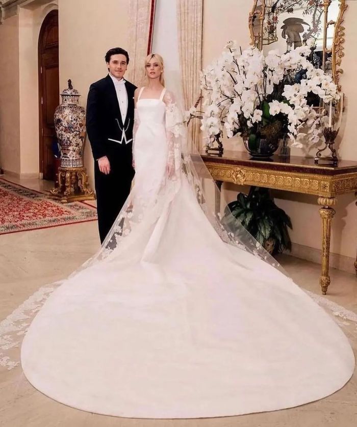Cantiknya Menantu David Beckham, Intip Pesona Nicola Peltz Pakai Gaun ... Cantiknya Menantu David Beckham, Intip Pesona Nicola Peltz Pakai Gaun ...