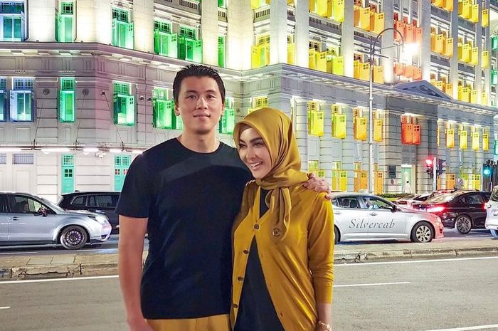 Viral Soal Dugaan Akta Cerai Syahrini dan Reino Barack, Netizen ...