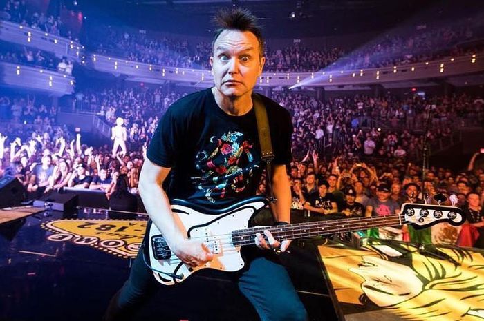 Mark Hoppus Beberkan Makna di Balik Judul Album Baru, 'NINE' - Hai