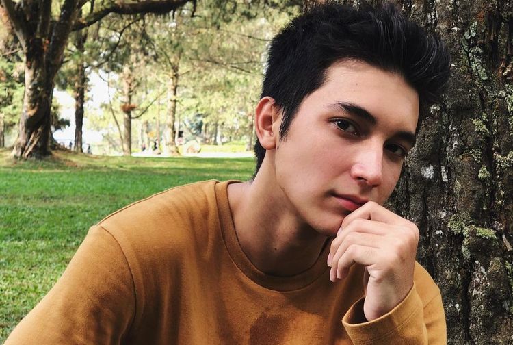 Kian Bersinar Seperti Sang Kakak, Intip Potret Junior Roberts Adik ...