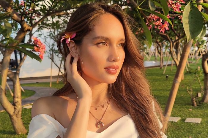 Ikut Jalani Puasa di Bulan Ramadan, Cinta Laura Bikin Syok Gegara Menu Sahur yang Disantapnya ...