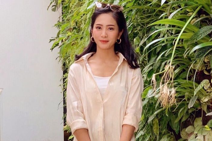 Meradang Disebut Mirip Bintang Film Panas Korea, Bunga Zainal: Otak Sama Mulutnya Emang Kotor!