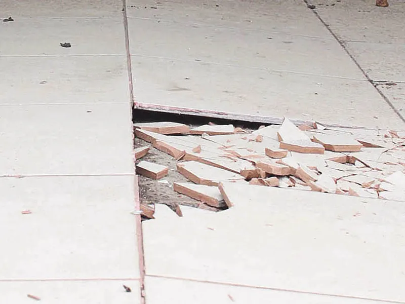 Home Owner, Ini Penyebab Keramik Lantai Pecah atau Terangkat dan Cara ...