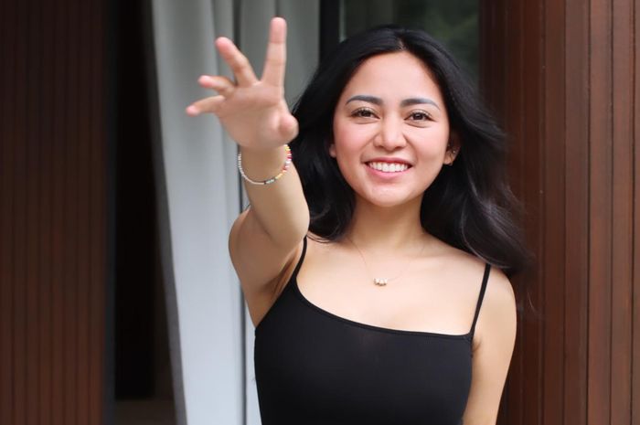 Sampai Lupa Pernah Berhijab Kini Tampil Cuma Pakai Bra, Potret Seksi ...