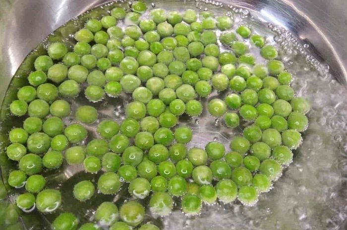 Rugi Kalau Minum Pil Terus, Mending 15 Menit Rebus Kacang Polong Lalu ...