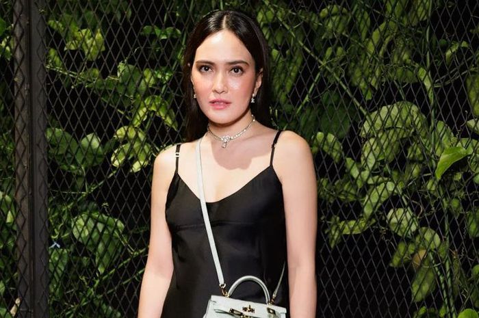 Janda Bening! Shandy Aulia Curi Perhatian Saat Party Cuma Pakai Kemben ...