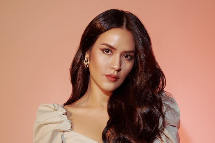 Diberi Kesempatan Duet dengan 3 Diva, Intip Penampilan Raisa Andriana ...