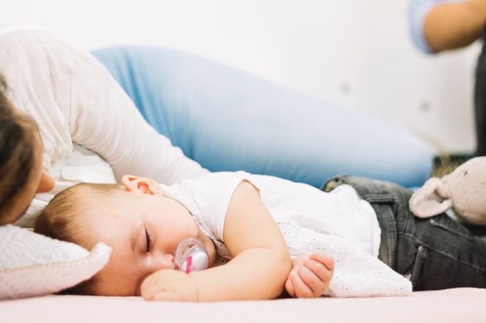 Ini Dia Deretan Rekomendasi Bantal yang Aman untuk Kepala Bayi - Nakita