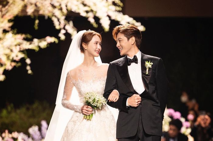 Ini Souvenir Spesial yang Diberikan Se7en dan Lee Da Hae Buat Tamu di ...