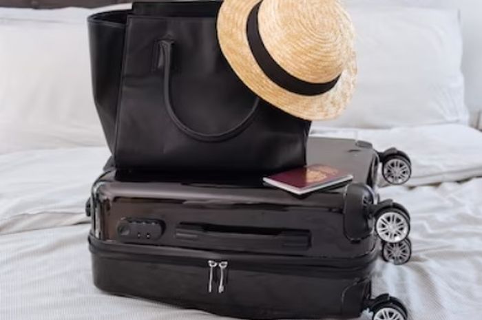 Ini Cara Membersihkan Koper Agar Tetap Bersih dan Awet Tahan Lama - Nakita