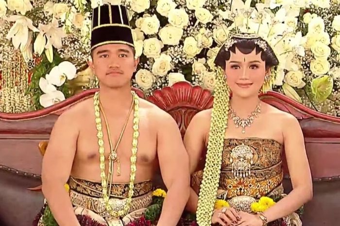 Terungkap Souvenir Pernikahan Kaesang dan Erina Gudono, Intip Isinya di ... Terungkap Souvenir Pernikahan Kaesang dan Erina Gudono, Intip Isinya di ...