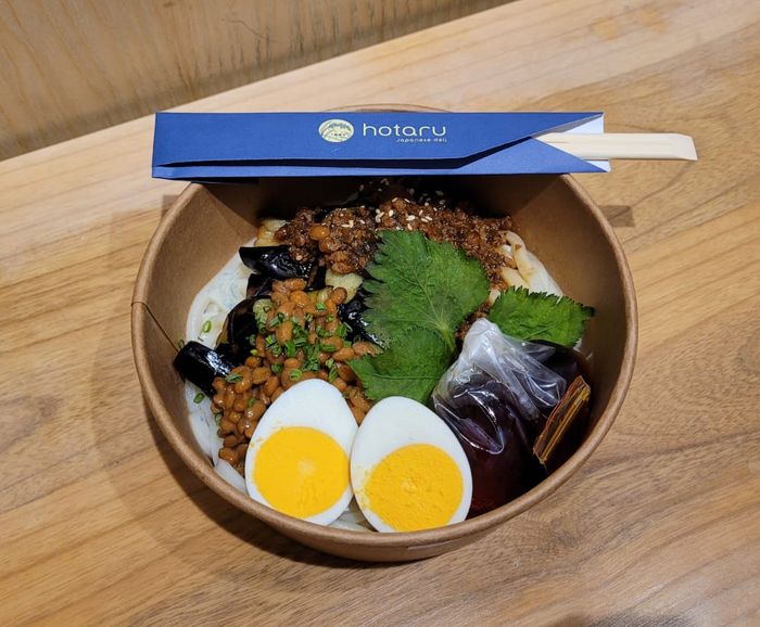 Hotaru Japanese Deli: Meski Restonya Mini, Makanannya Disajikan Dalam ...