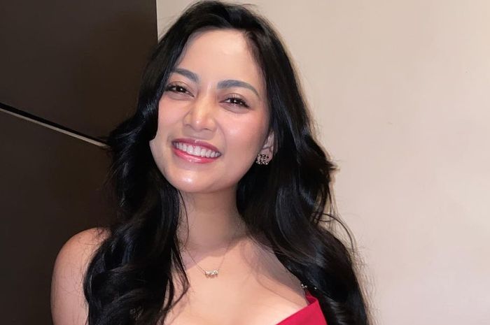 Rachel Vennya Pamer OOTD Seksi Saat Liburan ke Jepang Bareng Pacar ...