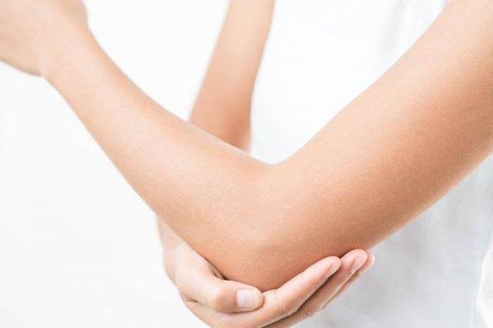 Cara Memutihkan Siku Hitam dengan Teh Hijau, Langsung Putih Mulus! - Stylo