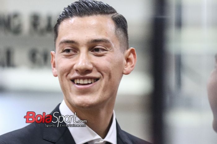 Jay Idzes Resmi Dinaturalisasi, Tinggi Badannya Bikin Nyali Vietnam ...