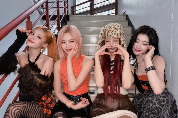 Yeji Cs Bagikan Musik Video Spesial Lagu Lawas 'Sooo Lucky' untuk ...