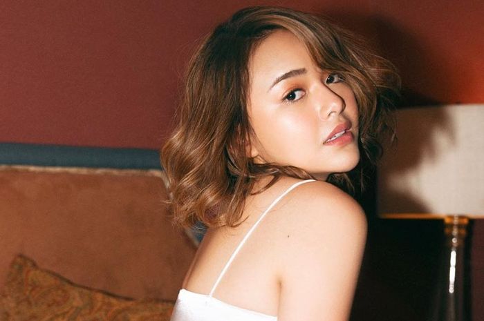 Berpose Seksi di Atas Ranjang Sambil Pakai Bra Tipis, Unggahan Foto Amanda Manopo ini Langsung ...