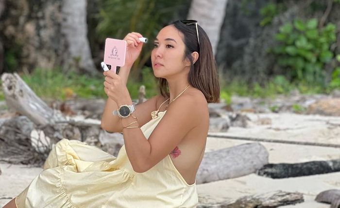 Tak Pakai BRA Tatonya Bunganya Terekspos, Potret Gisella Anastasia Pakai Maskara Bikin Netizen ...