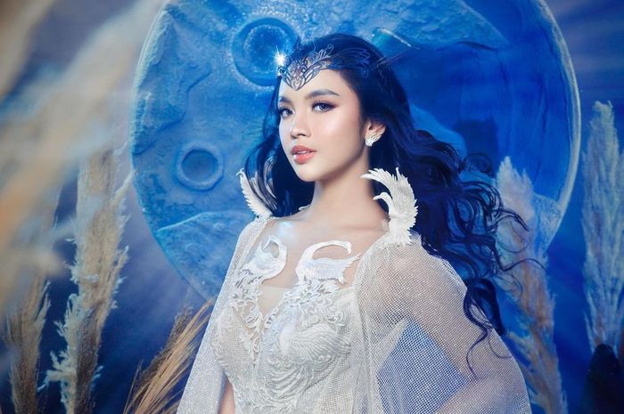 Nyanyi Live Sang Dewi, Penampilan Lyodra Ginting di AAA 2022 Banjir ...