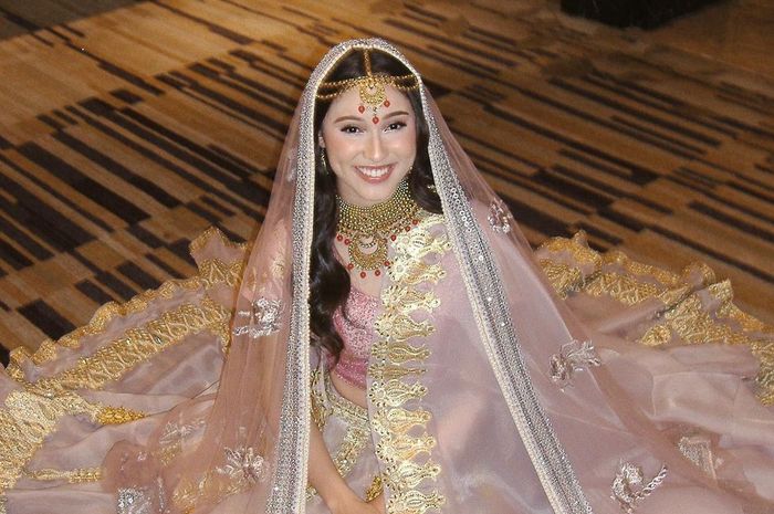 5 Outfit Glamor Yasmin Napper di Berbagai Kesempatan. Auranya Mahal ...