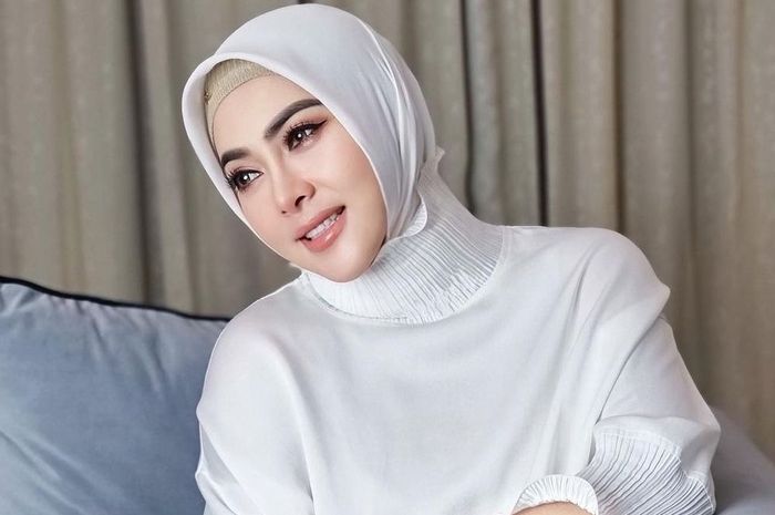 Koleksi Hermes Baru, Syahrini Pamer Tas Limited Edition! Harganya ...