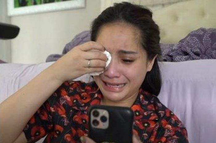 Apakah Menangis Membatalkan Puasa? Simak Apa Saja Hal yang Membatalkan ... Apakah Menangis Membatalkan Puasa? Simak Apa Saja Hal yang Membatalkan ...