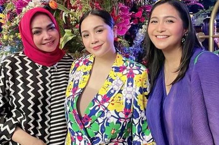 Kekayaannya Selangit sampai Dijuluki Nenek Sultan, Rieta Amilia Akui ...