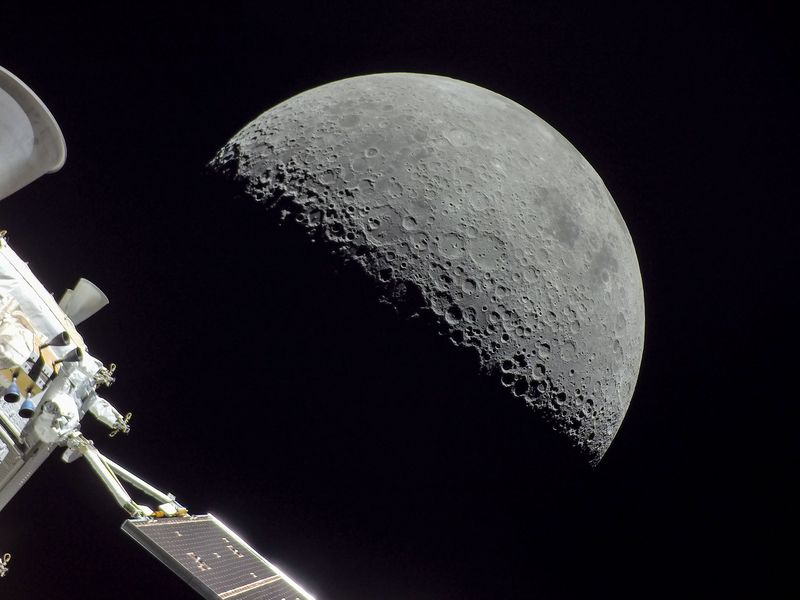 NASA Tangkap Foto Bulan Paling Jelas, Tampilannya Bikin Tercengang!