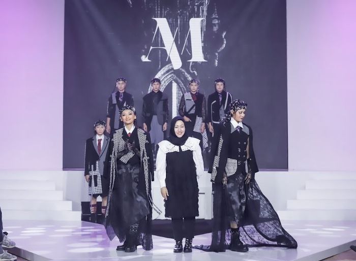 Jakarta Fashion Trend 2023, Desainer Anggiasari Pamerkan Koleksi Busana ... Jakarta Fashion Trend 2023, Desainer Anggiasari Pamerkan Koleksi Busana ...