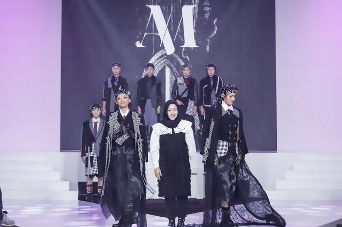 Jakarta Fashion Trend 2023, Koleksi Androgini Style Bertajuk Eunoia ...