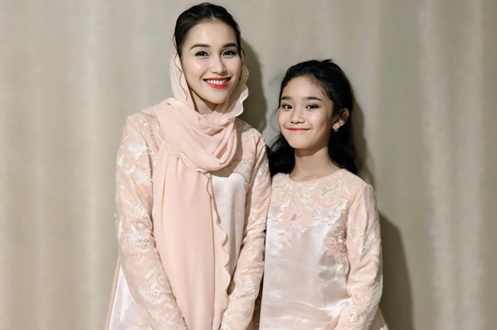 Kompaknya Ayu Ting Ting dan Bilqis Kenakan Dress Kuning yang Cantik dan ...