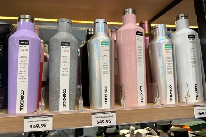 Cara Membersihkan Corkcicle yang Dalamnya Menguning, Cukup dengan 2 Bahan Saja - Sajian Sedap