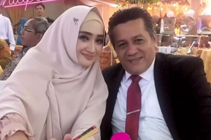 Curigai Sang Istri Main Serong dengan Petinggi Politik Hingga Nekat Cerai, Gusti Randa Akhirnya ...