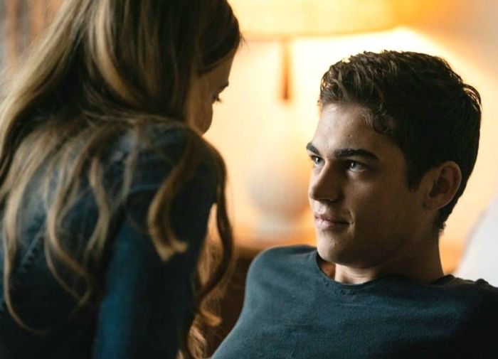 6 Tanda Jelas Hardin Scott Film After adalah Cowok Red Flag! - Semua ...