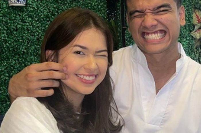 Fadly Faisal dan Rebecca Klopper Diisukan Putus, Netizen Salfok Unggahan Fuji yang Perlihatkan ...