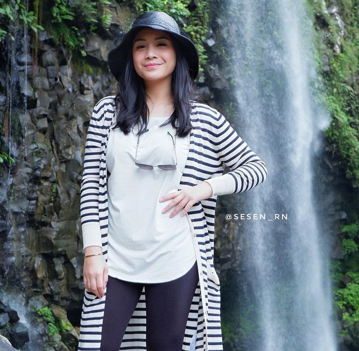 Jadi Sorotan, Nagita Slavina Pakai Baju Tipis Transparan dengan Potongan Belahan Dada Rendah ...