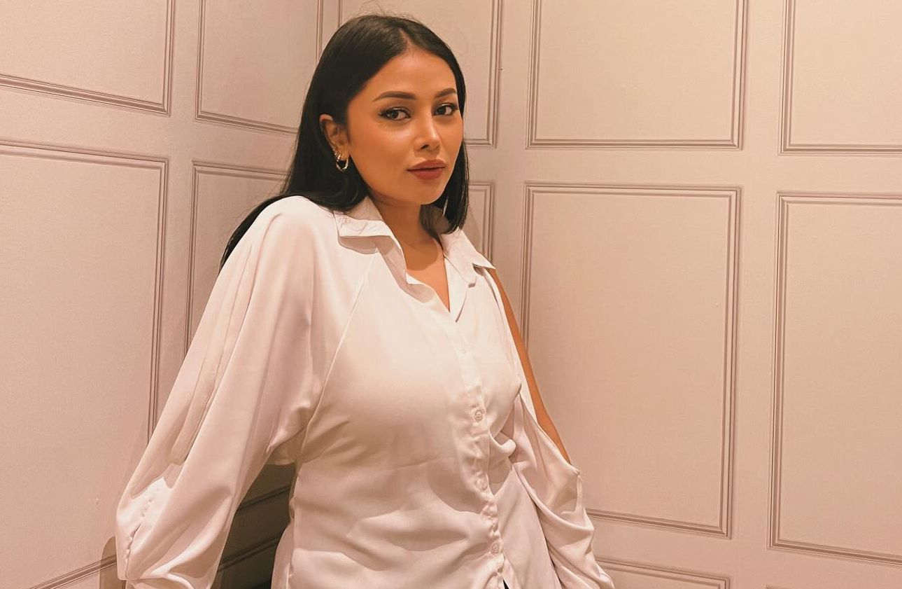 Menyala Seksinya! Intip Tampilan Aduhai Mutia Ayu Pakai Tube Dress ...