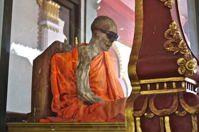 Singkap Praktik Mumifikasi Diri yang Dilakukan Biksu Kekaisaran Jepang ...