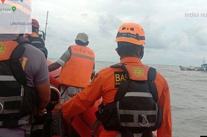 Dua Hari Terombang-ambing di Laut, ABK Ini Ditemukan Selamat, Sedang 10 ... Dua Hari Terombang-ambing di Laut, ABK Ini Ditemukan Selamat, Sedang 10 ...