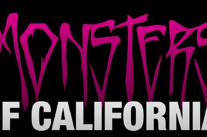 Debut di Dunia Film, Tom DeLonge Blink-182 Ungkap Trailer Perdana ...