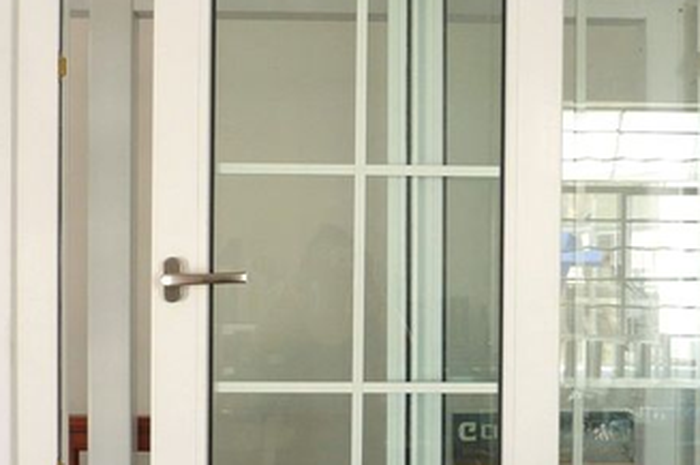 Kusen Kayu Dimakan Rayap Ganti Saja dengan UPVC, Apa Plus Minusnya? - iDEA