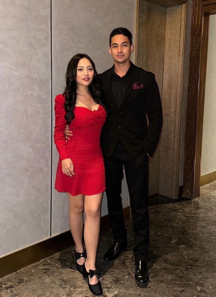 Menyala Jandakuh! Pamer Dada Mulus, Rachel Vennya Disorot Saat Makan ...